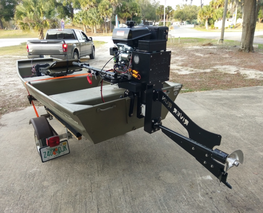 9.5 HP Surface Drive Outboard Mud Motor - RiverRunMarine
