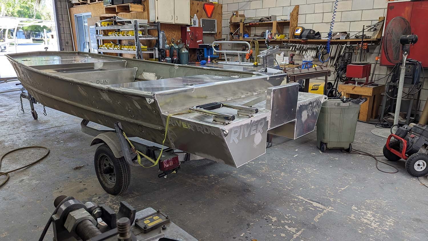 Flotation Pods & Hunt Decks - RiverRunMarine